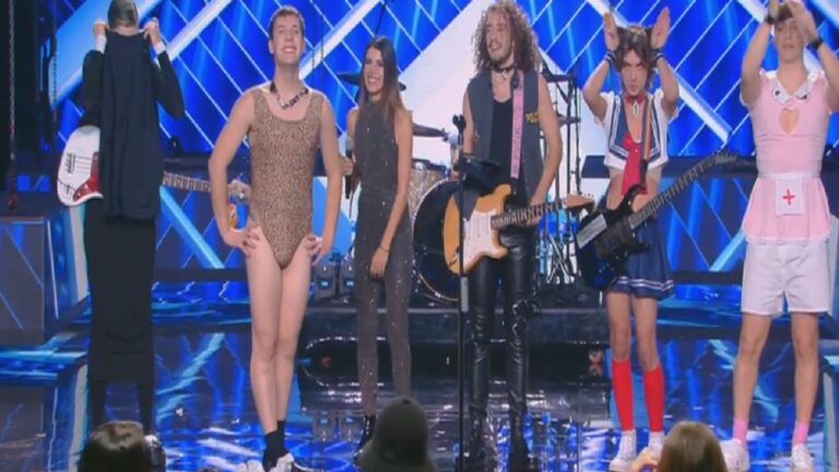 X Factor, 3° live: look dei Punkcake shock, eliminazione con tilt