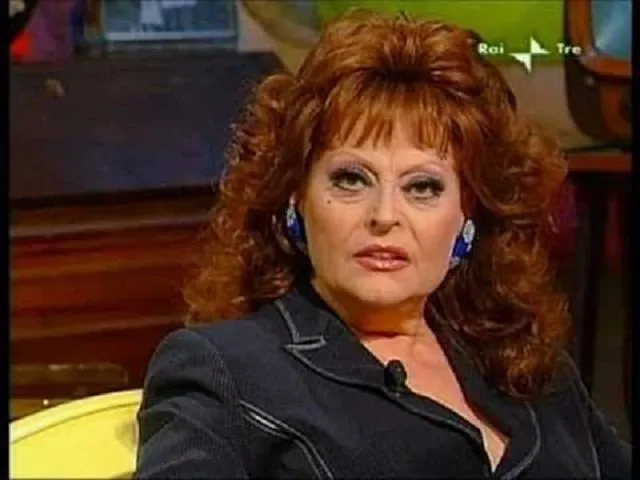 Angela Luce, cantante e attrice napoletana: età, canzoni, film e vita ...